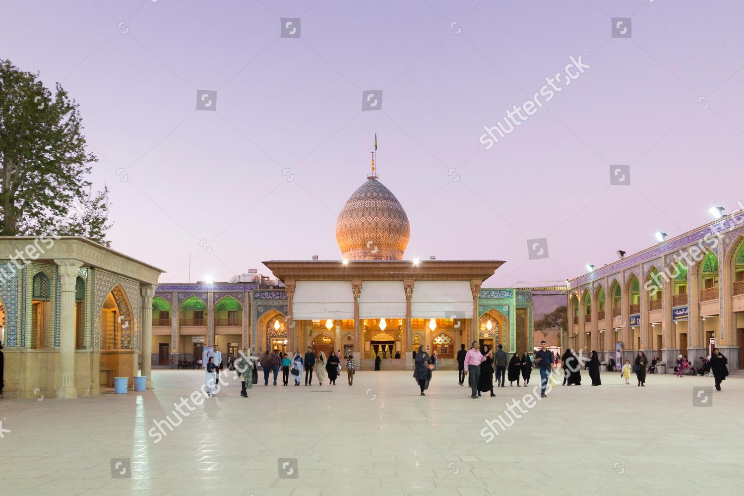 Aramgahe Shahe Cheragh Complex Pilgrimage Place Editorial Stock Photo ...