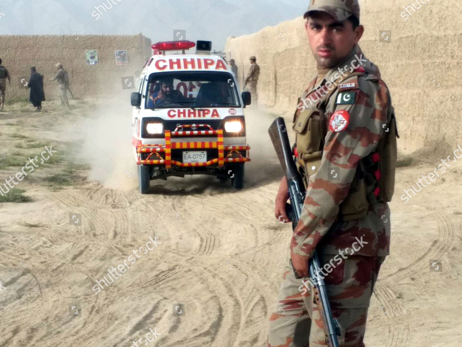 Paramilitary Soldier Stands Guard Ambulance Shifts Editorial Stock ...