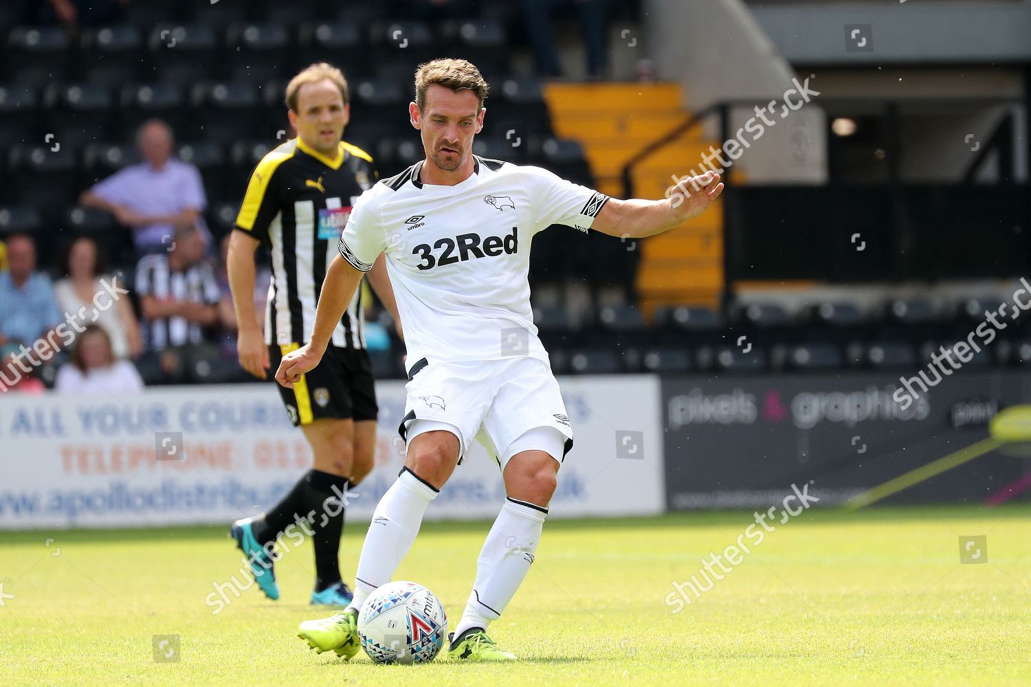 Craig Bryson Gets On Ball Editorial Stock Photo - Stock Image ...