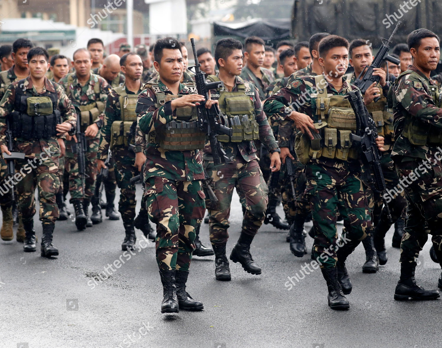 Filipino Soldiers Gather Inside Camp Aguinaldo Editorial Stock Photo ...