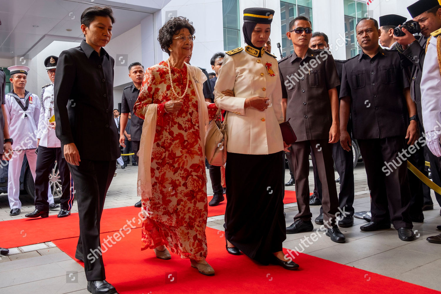 Malaysian Prime Minister Wife Siti Hasmah Editorial Stock Photo - Stock ...