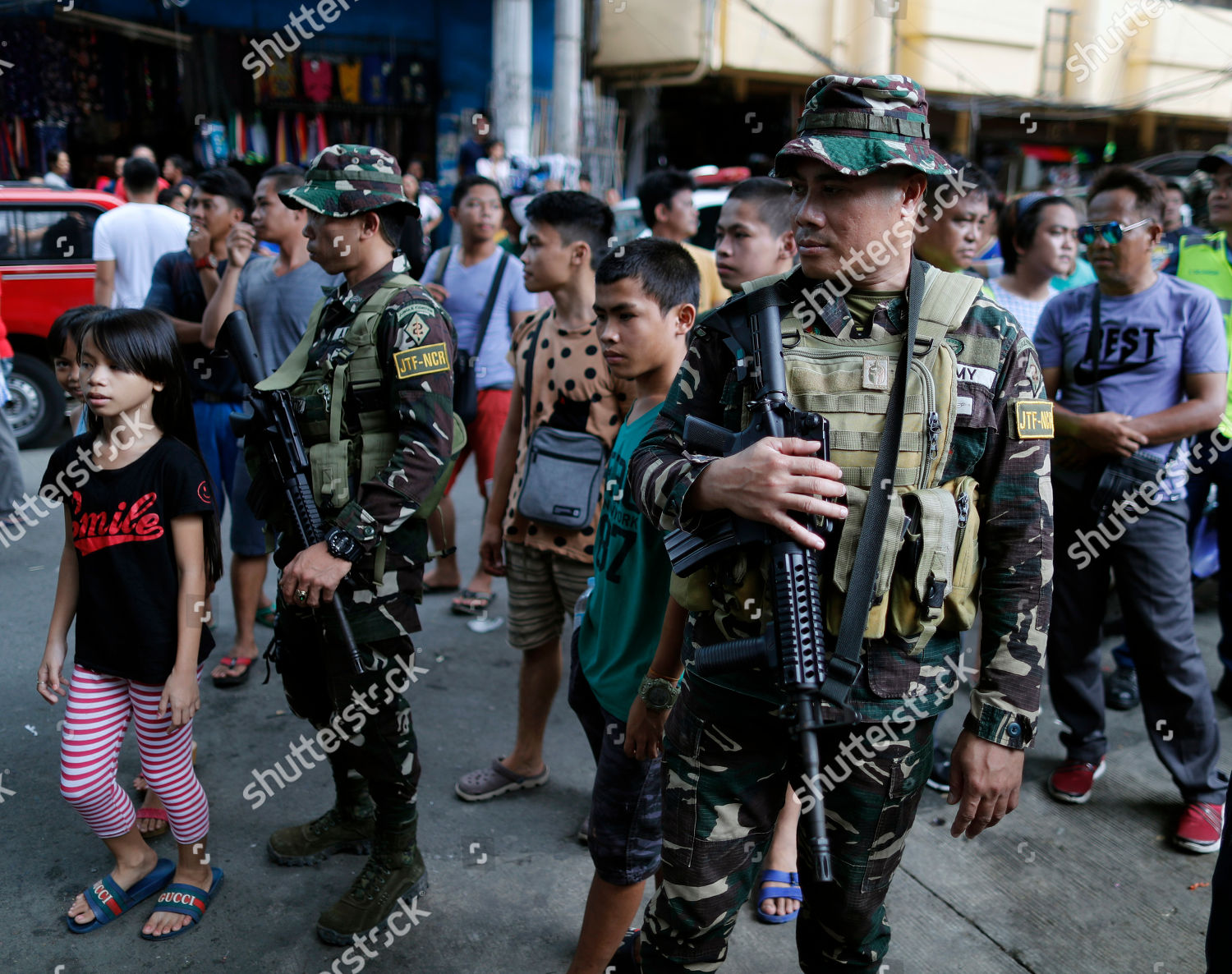Filipino Soldiers Stand Guard On Street Editorial Stock Photo - Stock ...