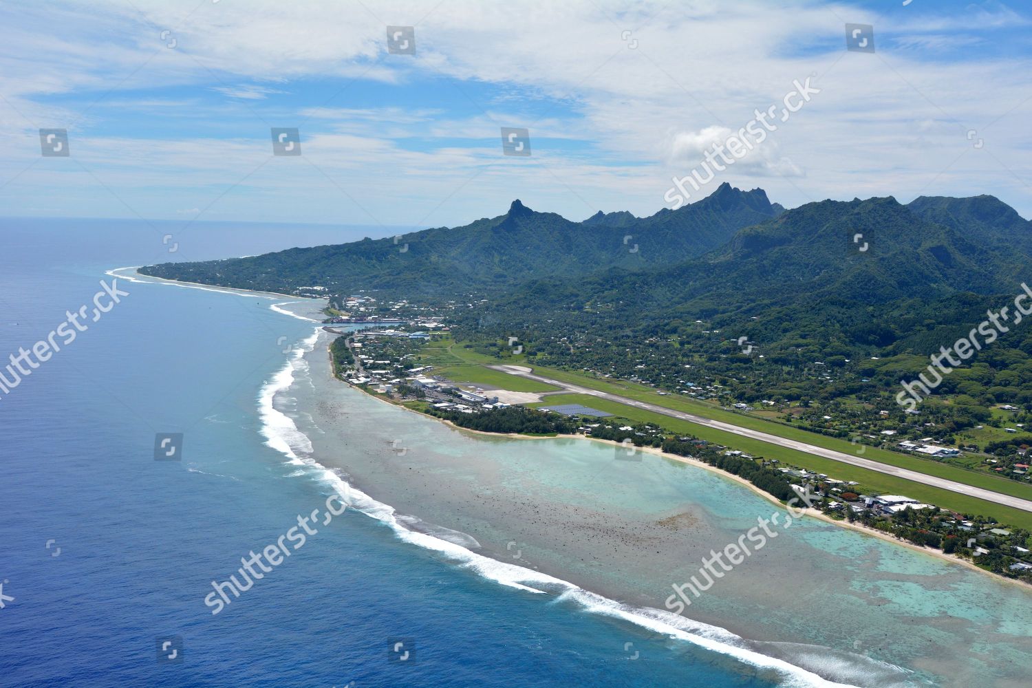 AERIAL LANDSCAPE VIEW RAROTONGA INTERNATIONAL AIRPORT Editorial Stock ...