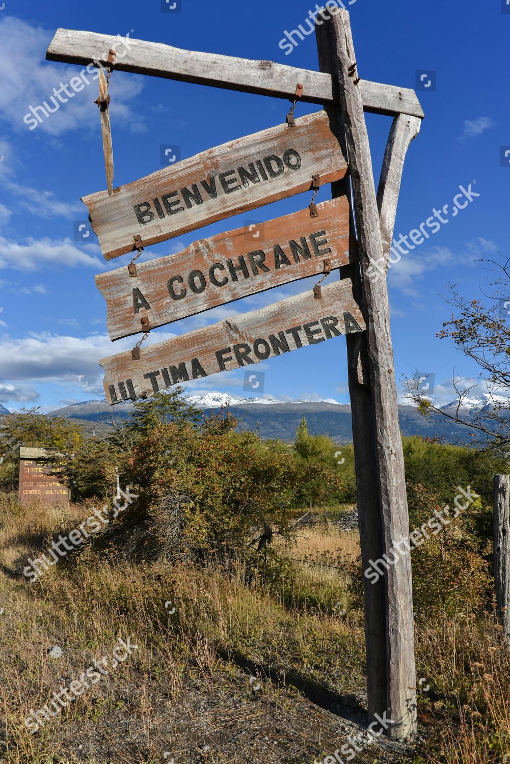 Wooden Sign Cochrane Welcome Cochrane Rio Editorial Stock Photo - Stock ...