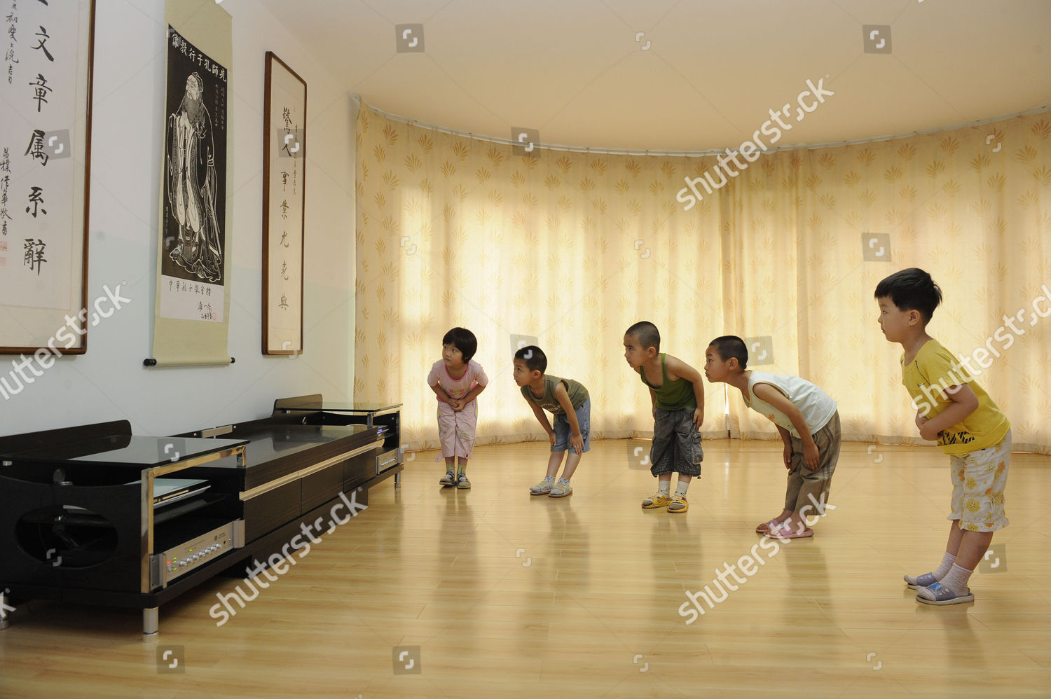 Children Bowing Image Confucius Chinese Culture Editorial Stock Photo ...