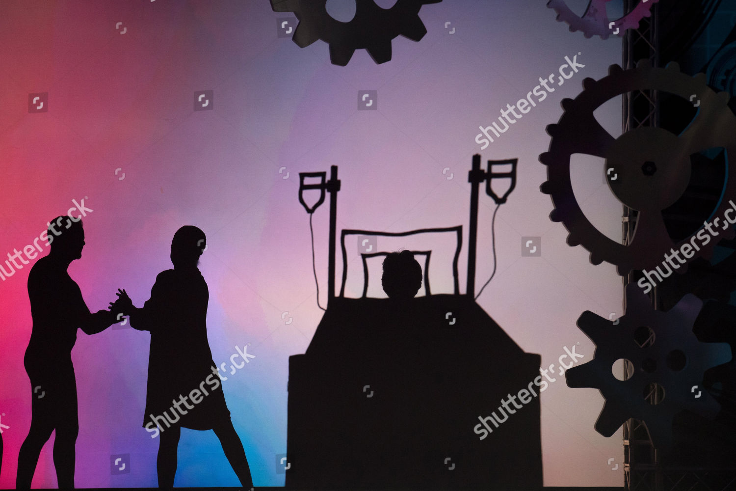 Attraction Shadow Theatre Dance Group Performs Editorial Stock Photo ...