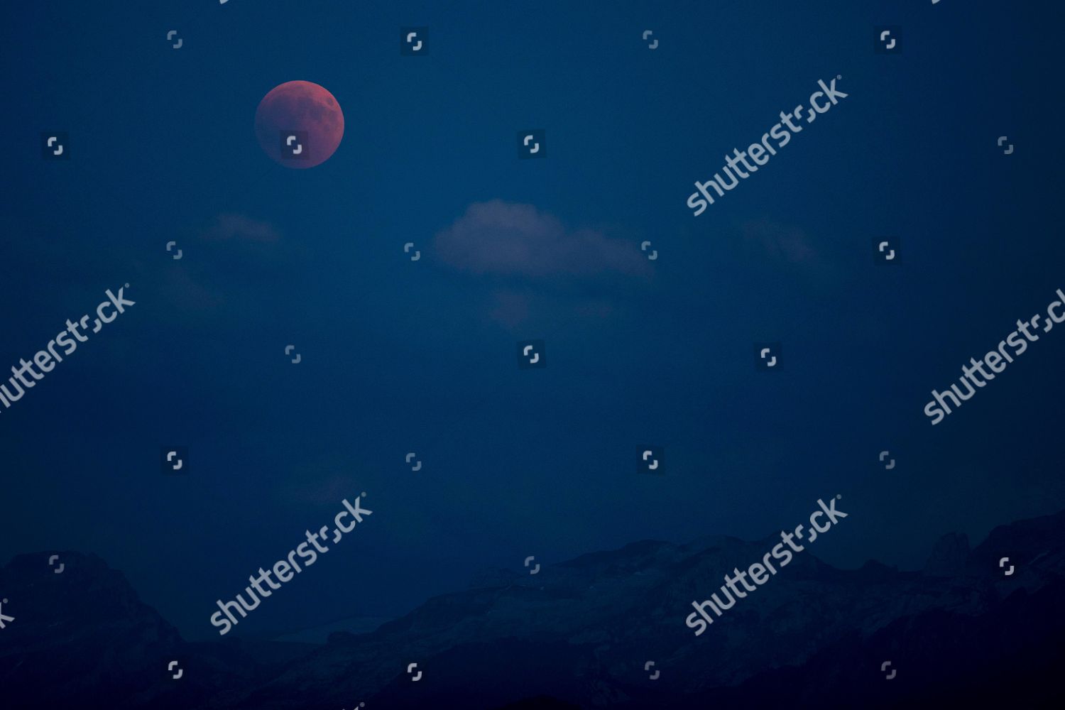 Bloodmoon Total Lunar Eclipse Over Mountain Editorial Stock Photo ...