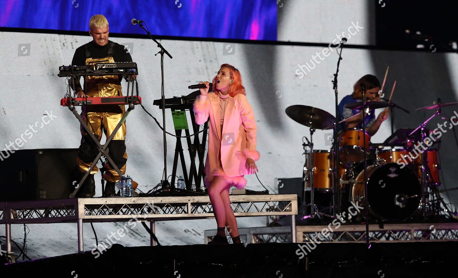 Georgia Nott Broods Performs Part Taylor Editorial Stock Photo - Stock ...