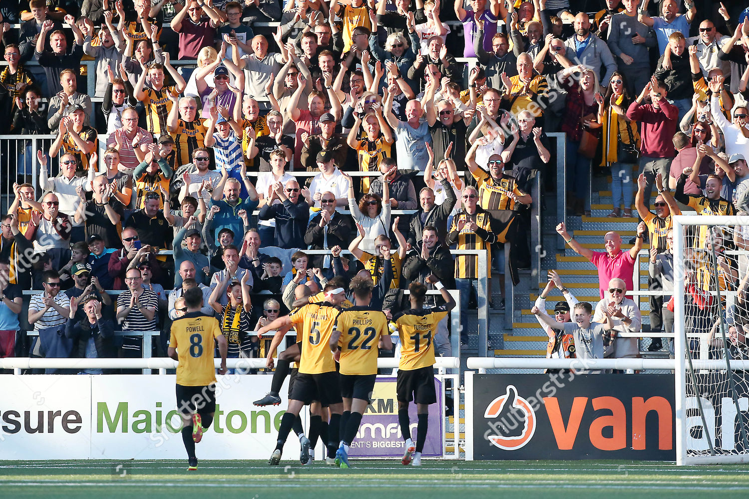 Elliot Romain Celebrates Maidstones 2nd Goal Editorial Stock Photo ...