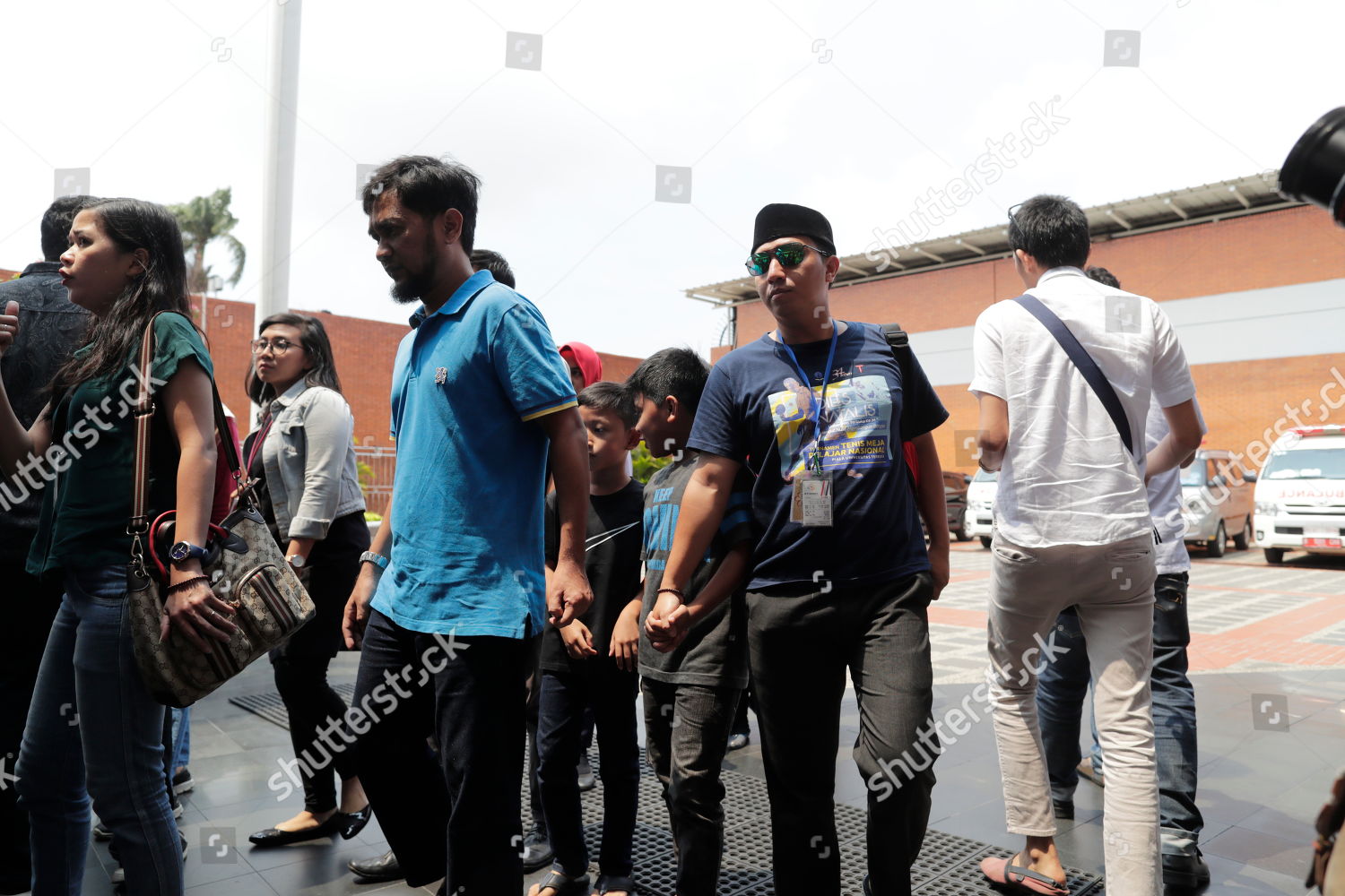 Indonesian Relatives Plane Crash Victims Wait Editorial Stock Photo ...