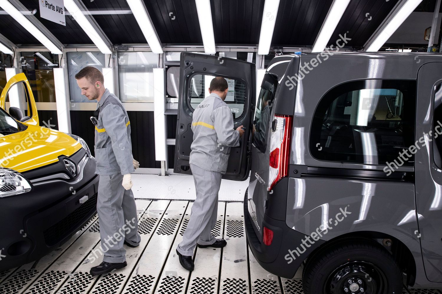 Renault Employees Work On Stronglylit Vehicle Editorial Stock Photo ...